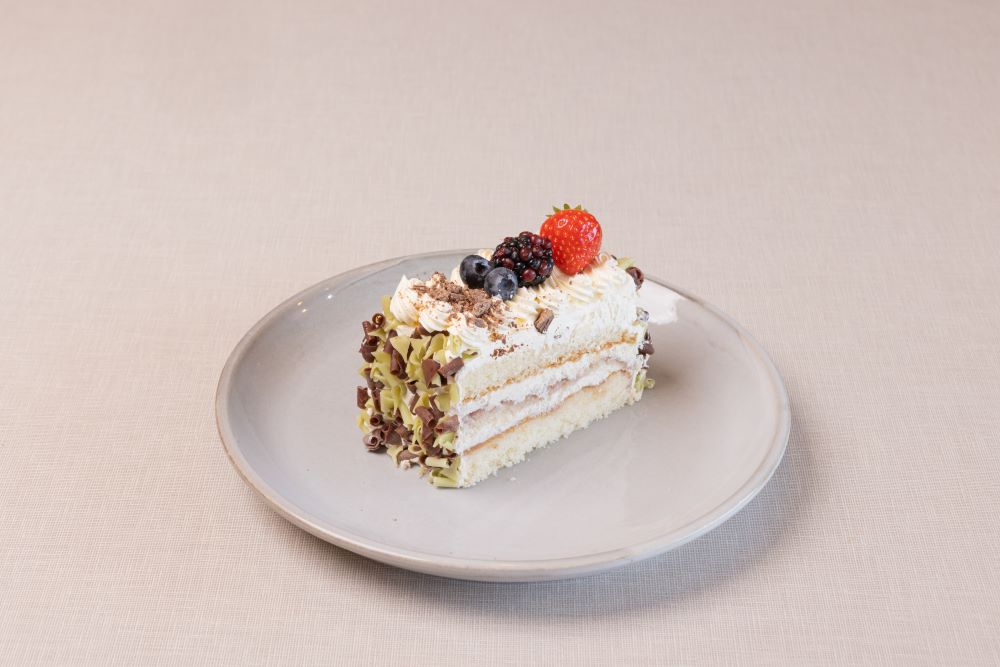 Fresh cream slice – Starbake Patisseries