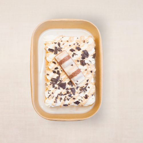 Kinder Bueno Milk Cake – Starbake Patisseries