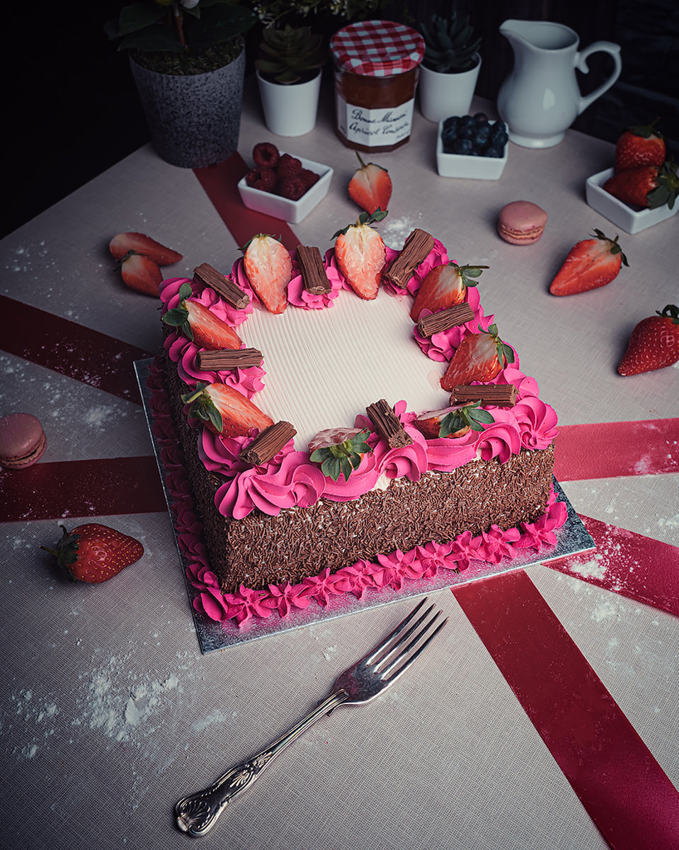 Fresh Cream Cake - Cake Delivery | Starbake Patisseries